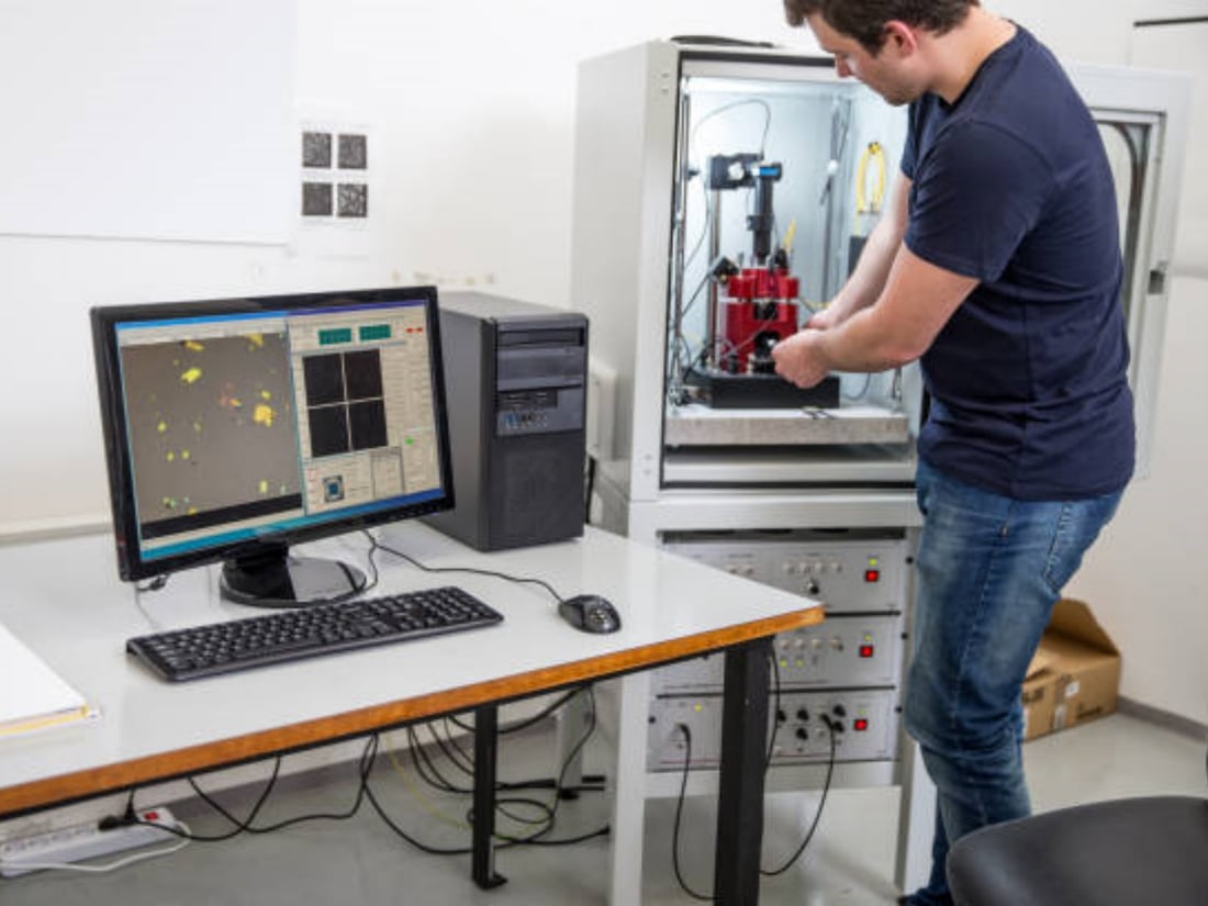 Precision Vibration Analysis: Enhancing Machinery Reliability & Performance