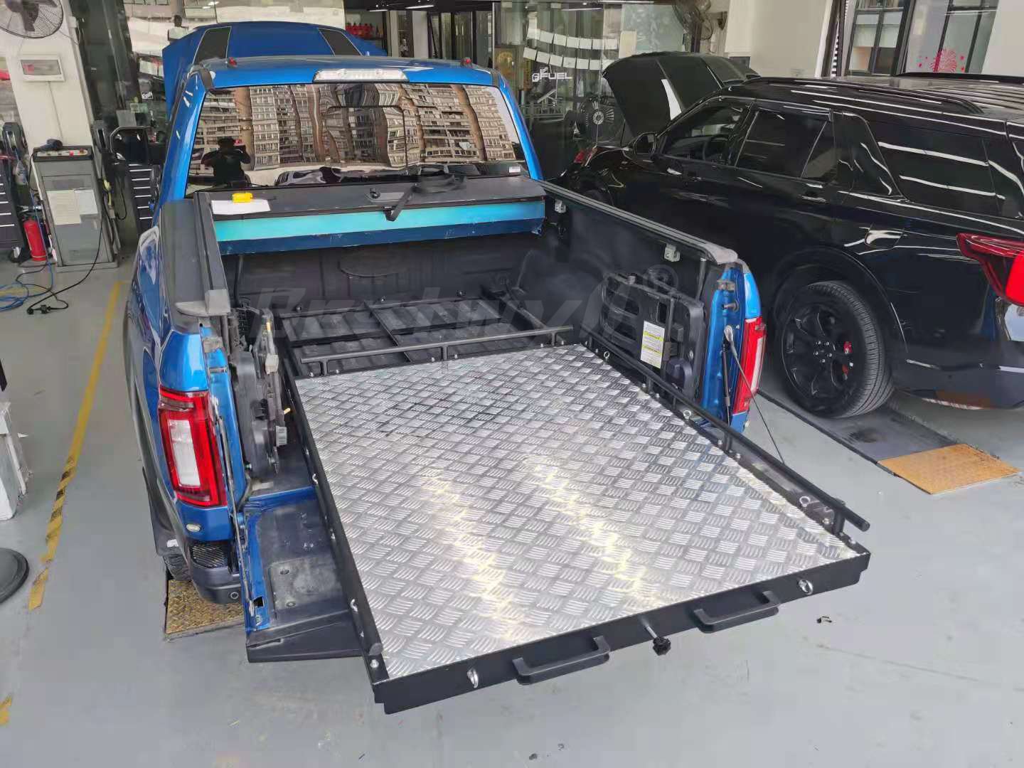 Pickup Truck Bed Slider: Enhance Your Truck's Cargo Space